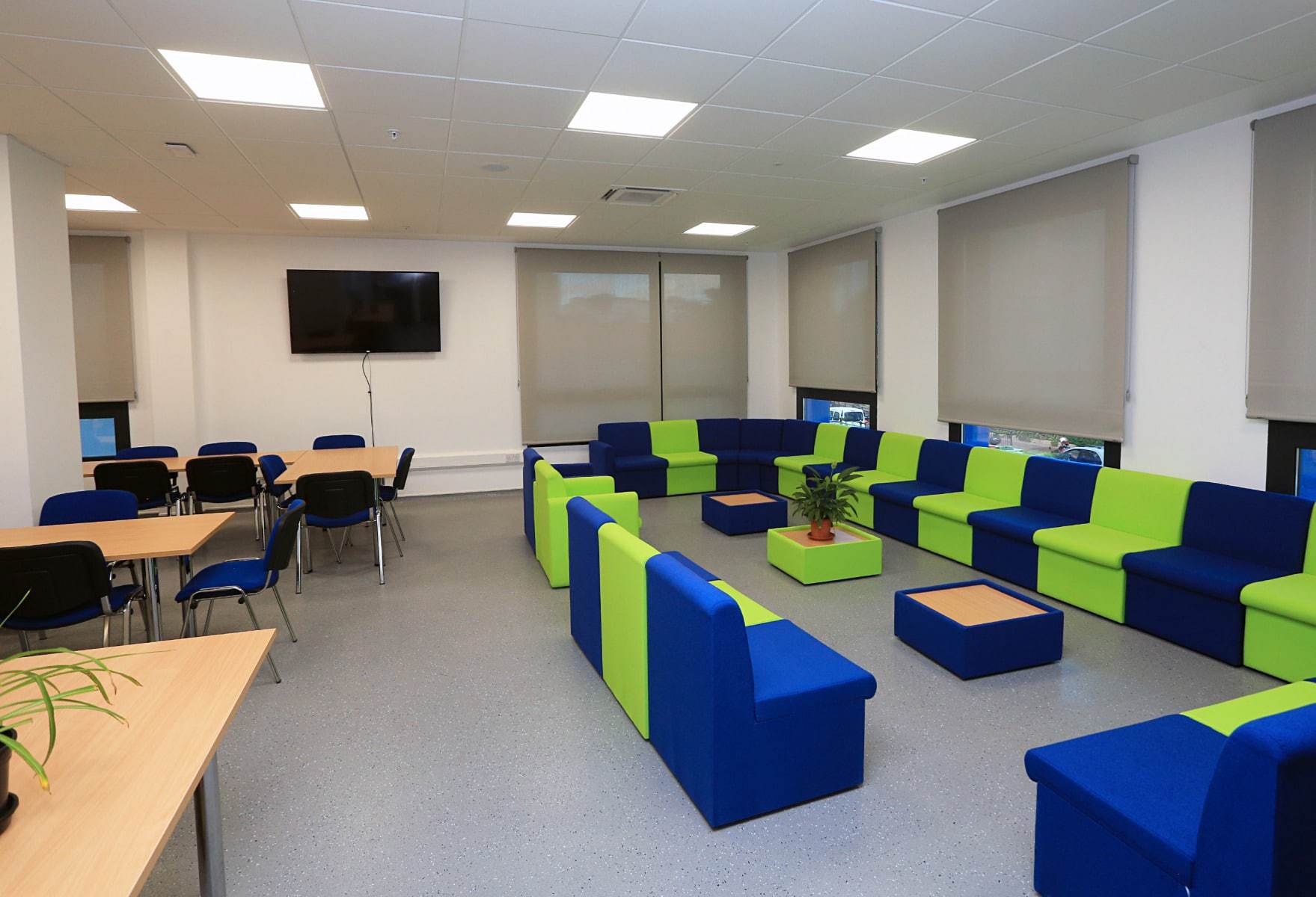 El derrumbe del túnel daña la infraestructura de AquaGib y GibElec ...