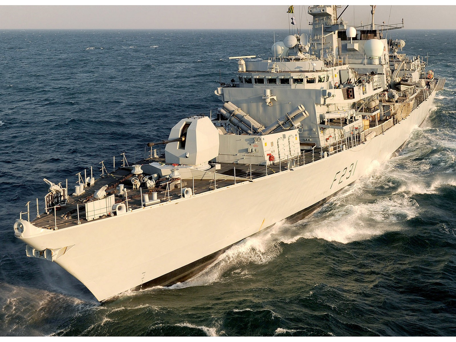 El HMS Argyll llega a Gibraltar - A014 – InfoGibraltar